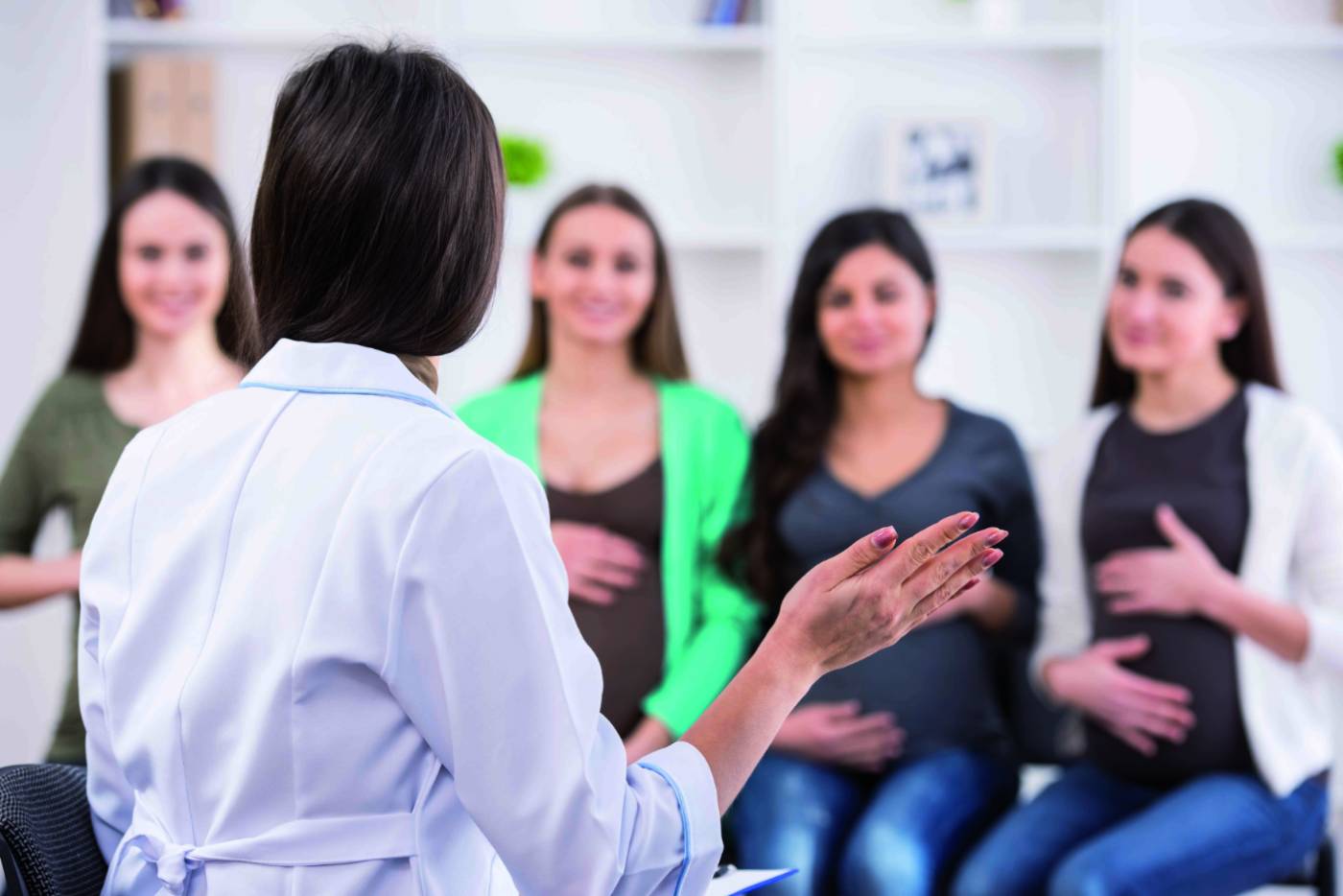 La matrona y su papel en el embarazo | Blogs Quirónsalud