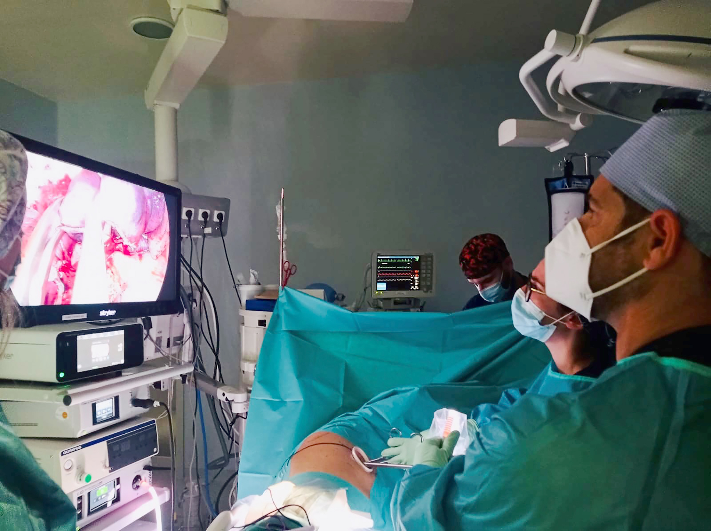 Cirugía uniportal: el tratamiento menos invasivo contra el cáncer de ...