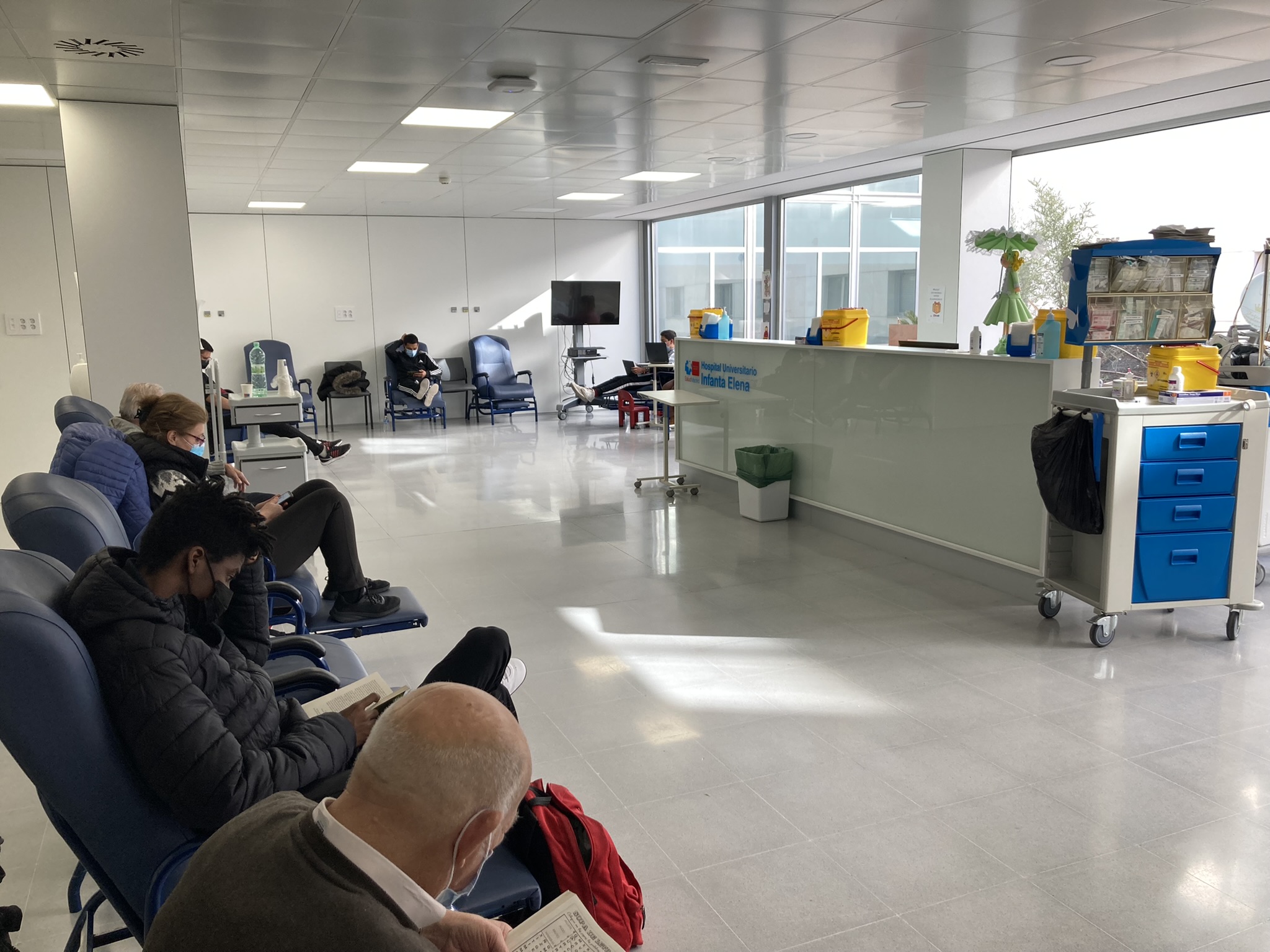 El Hospital Universitario Infanta Elena renueva su Hospital de Día para ...